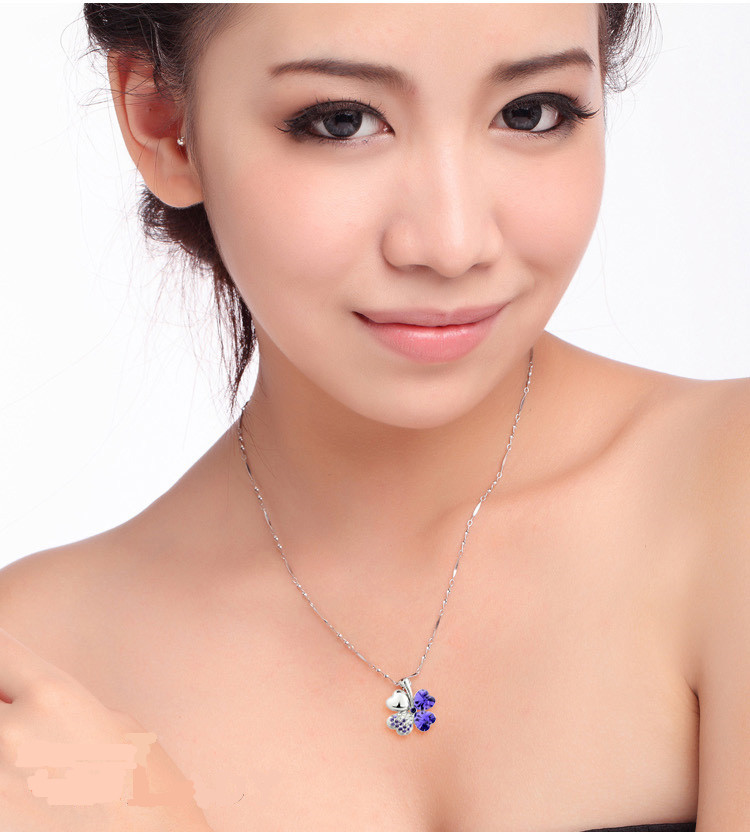 Women's Alloy Four Leaf Clover Shape Pendant With Rhineston Platium ...