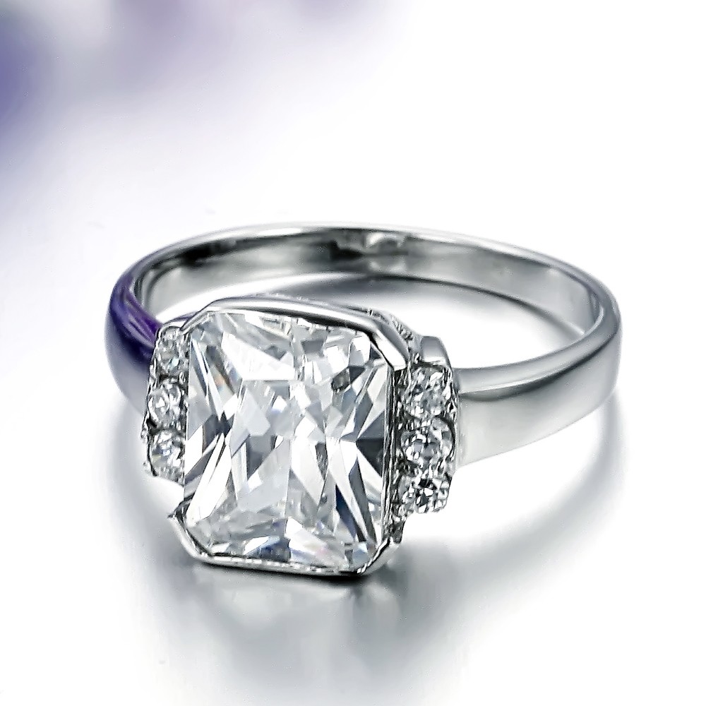 Women's Fashion Big Square Rhinestone And 6 Small Rhinestone Around ...